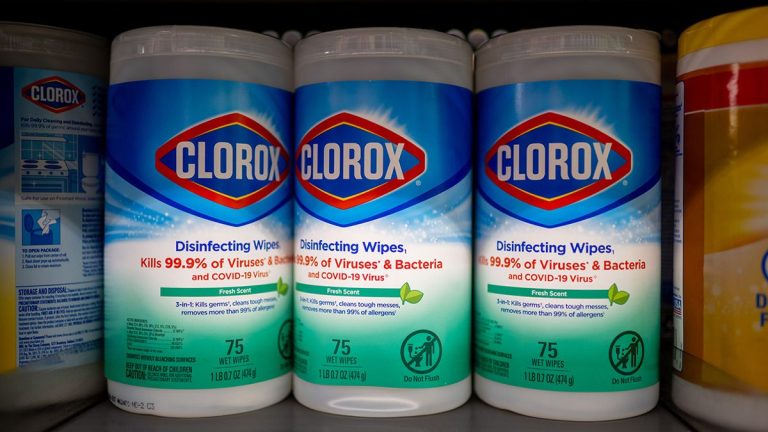 Can You Use Clorox Wipes on Kitchen Countertops: Safe & Effective Tips ...