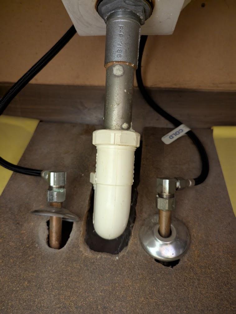 How to Cover Pipes under Kitchen Sink: Easy & Stylish Solutions ...